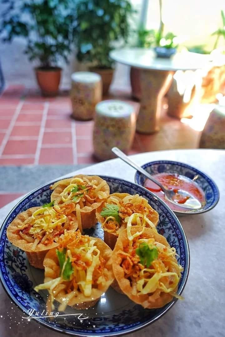 Colin's Cafe / Place - Peranakan Breakfast & Lunch - TourismMelaka.com